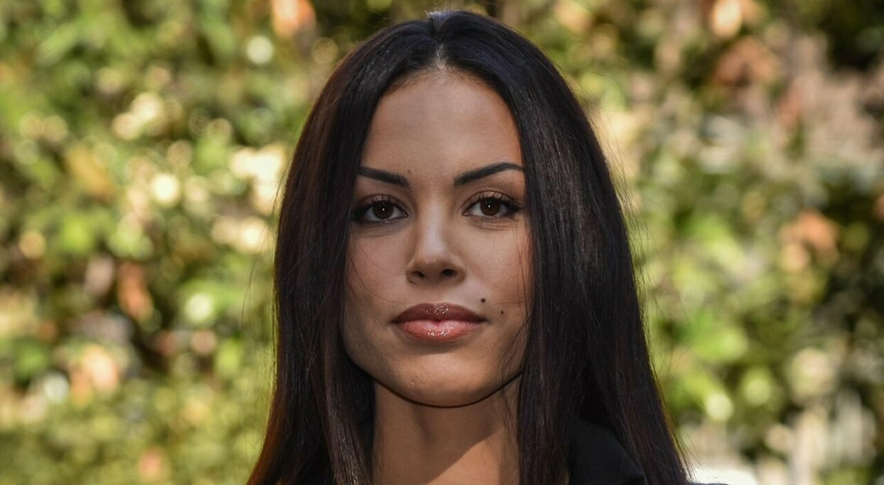 Nel libro Karima, Ruby parla anche di Berlusconi - Business.it